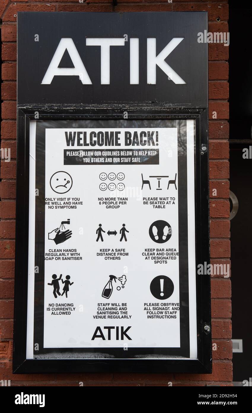 Windsor, Berkshire, UK. 2nd November, 2020. A Covid-19 welcome back ...