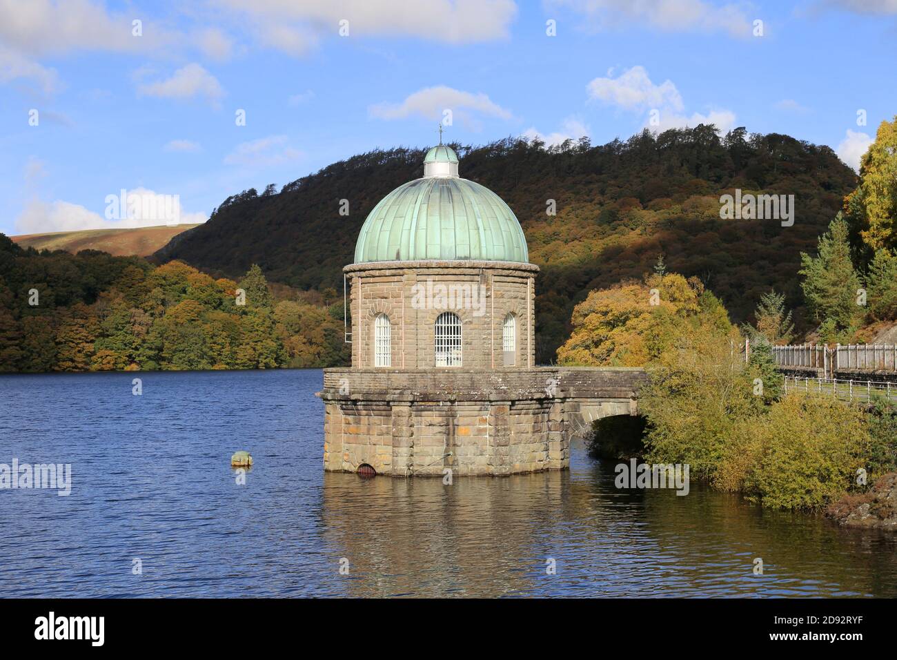 Foel Tower for water extraction, Garreg Ddu Reservoir, Elan Valley ...