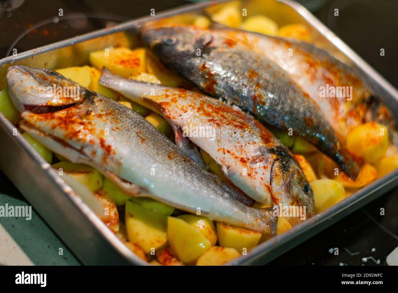 Sea bream ready to be coocked baked fish roasted Stock Photo - Alamy