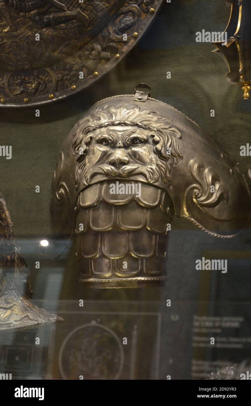 Armeria Reale (Royal Armoury) collections of arms and armour by the ...