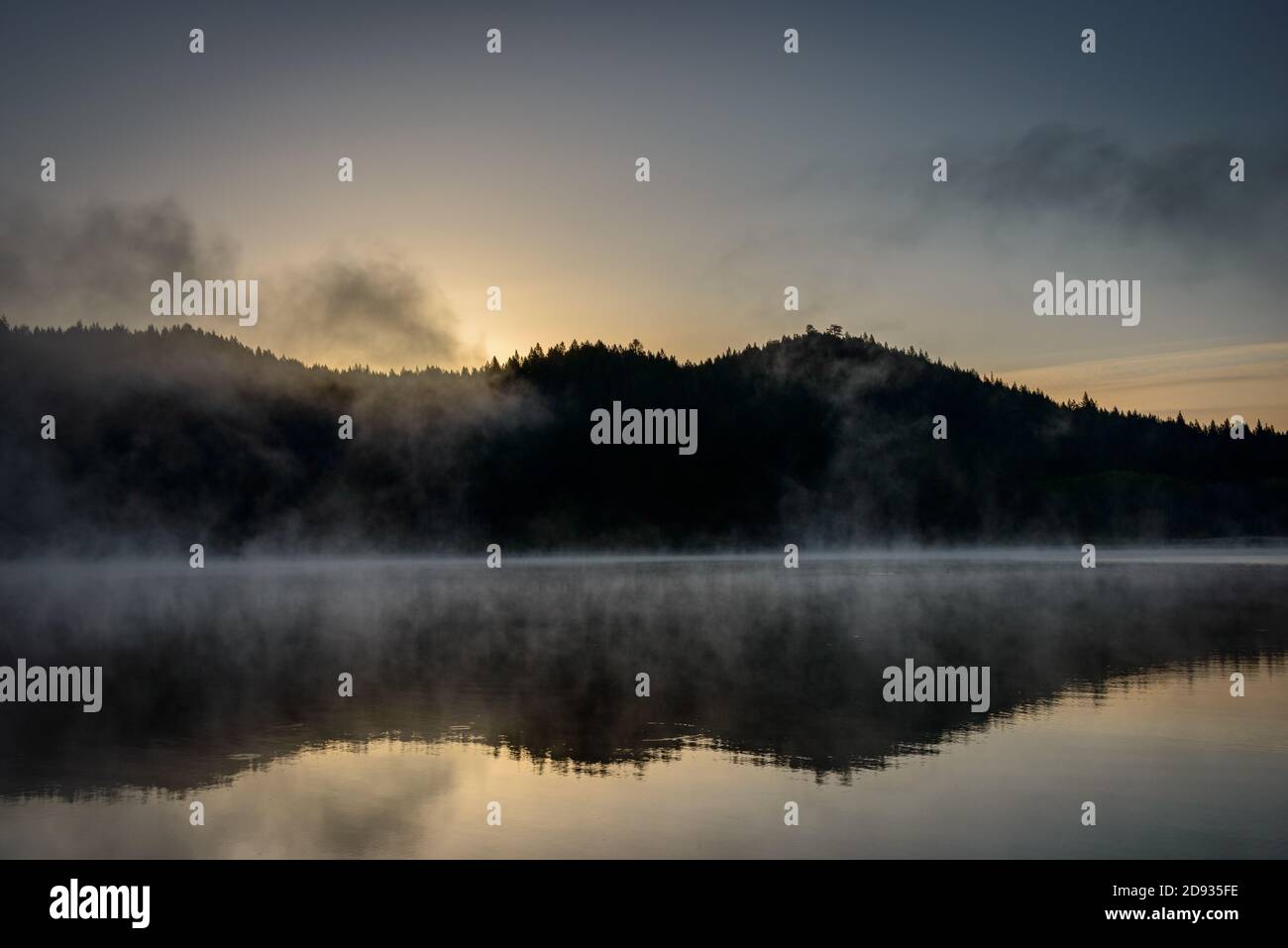 Lake tahoe large freshwater hi-res stock photography and images - Alamy