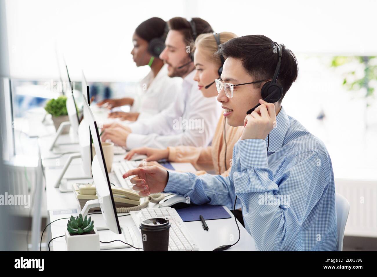 Customer services centre hi-res stock photography and images - Alamy
