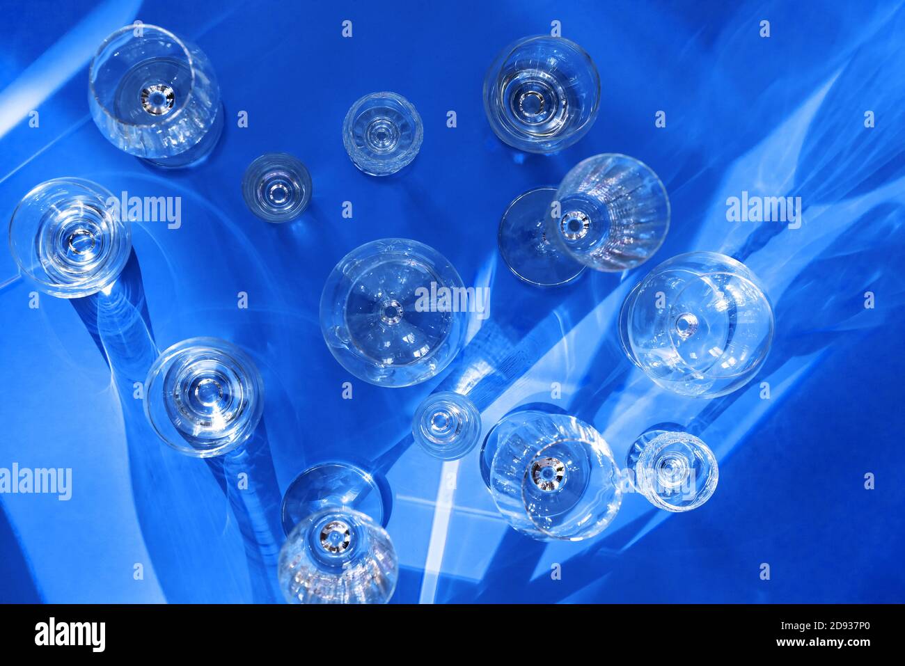 Glass reflection flat minimal hi-res stock photography and images - Alamy