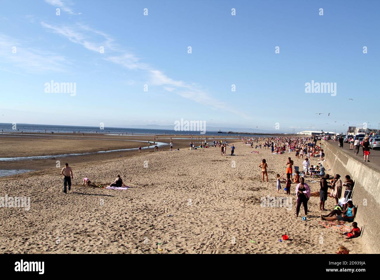 Ayr beach popular hi-res stock photography and images - Alamy