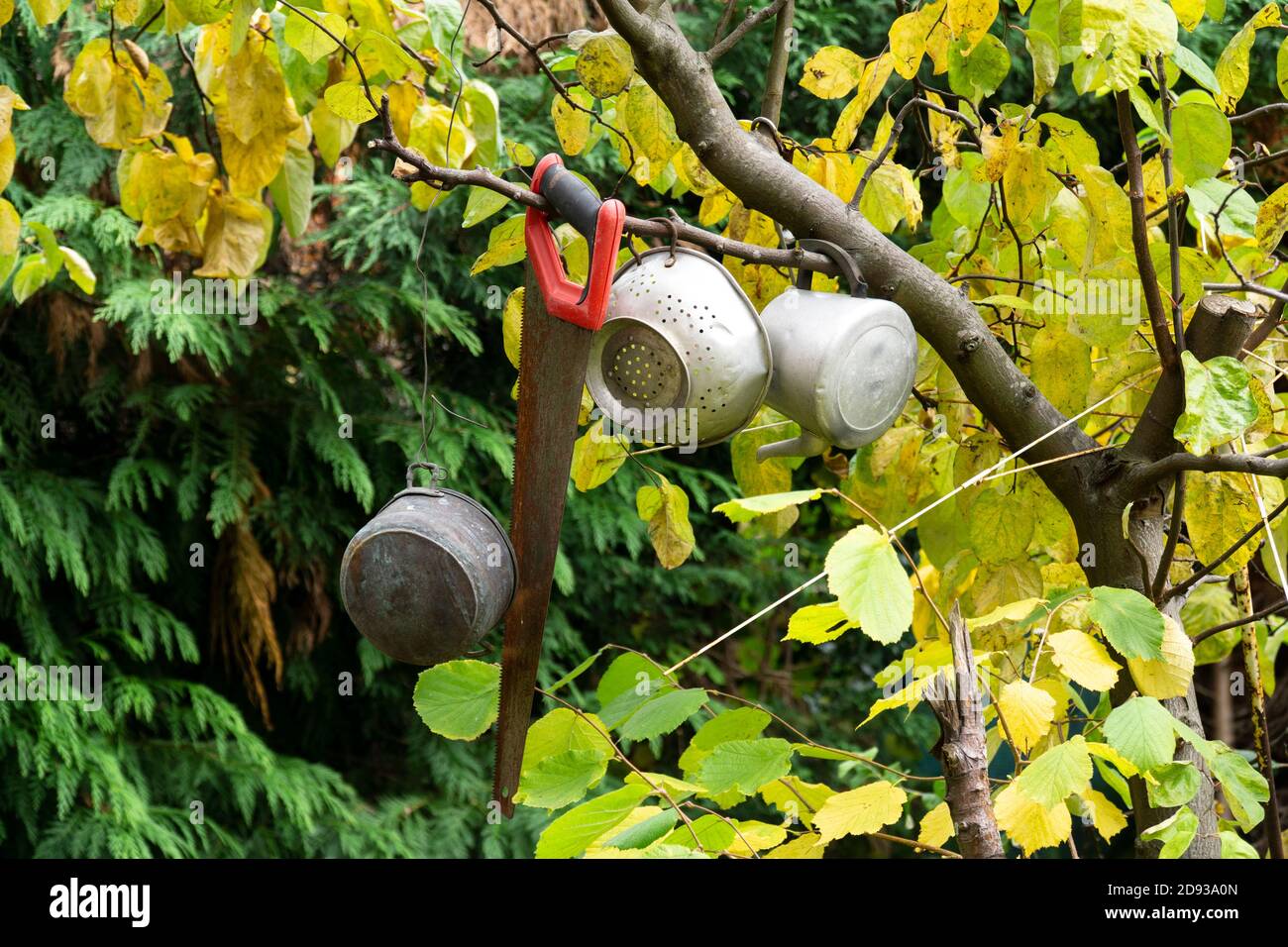 Hanging old pots and pans hi-res stock photography and images - Alamy