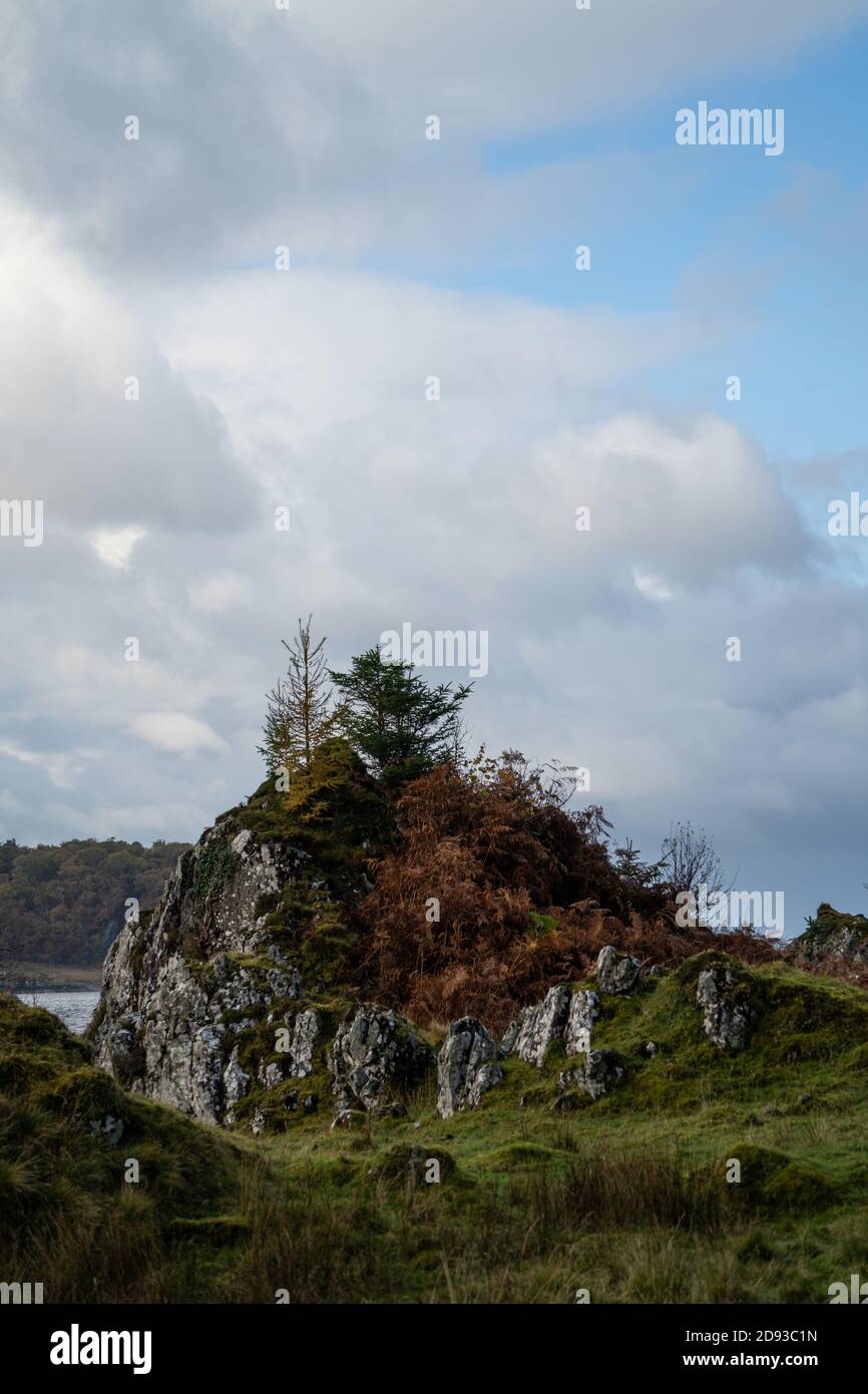 Rocky outcrop scotland hi-res stock photography and images - Alamy