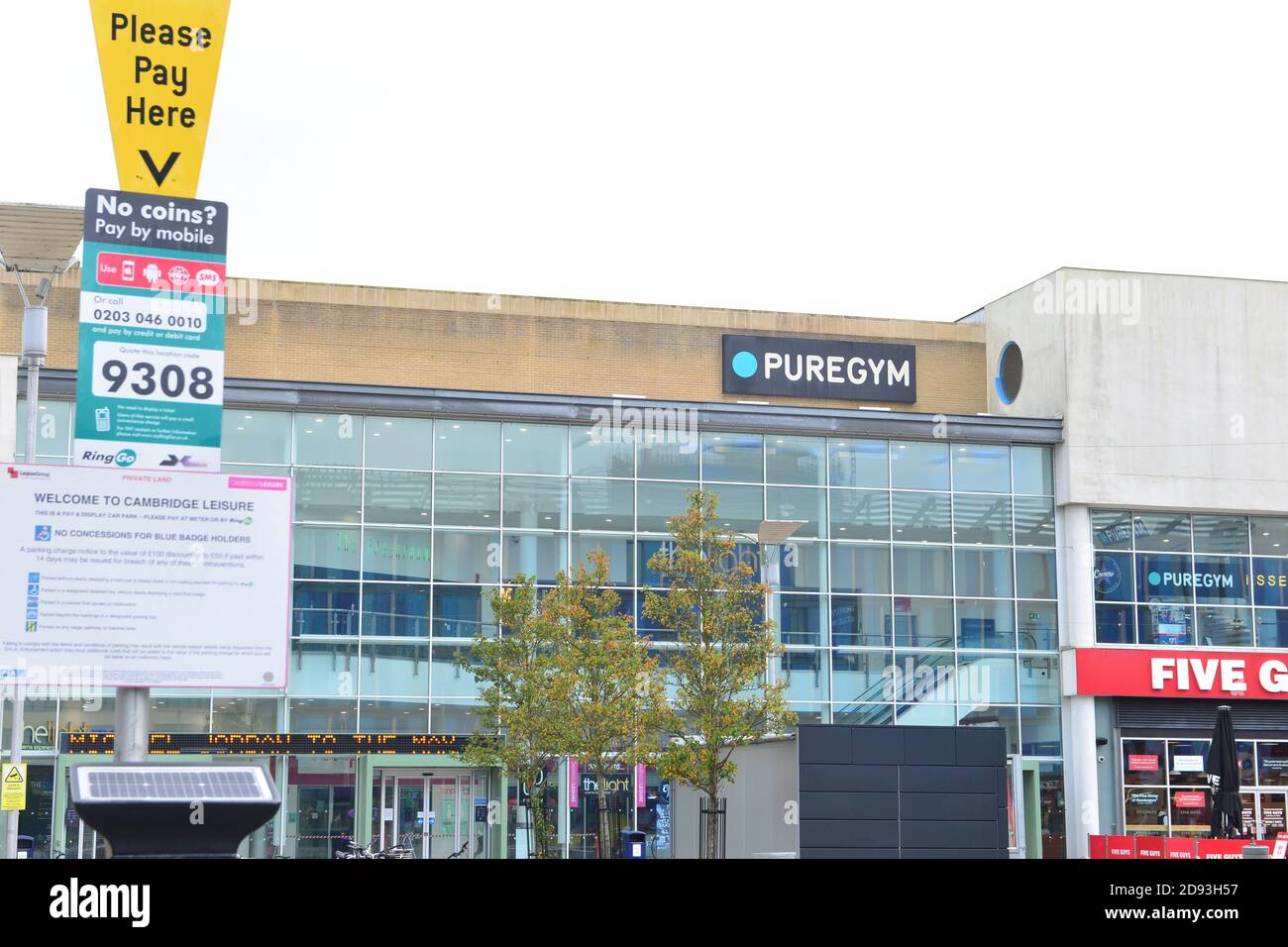 Cambridge UK, England , 02-11-2020 glass frontage Commercial retail ...