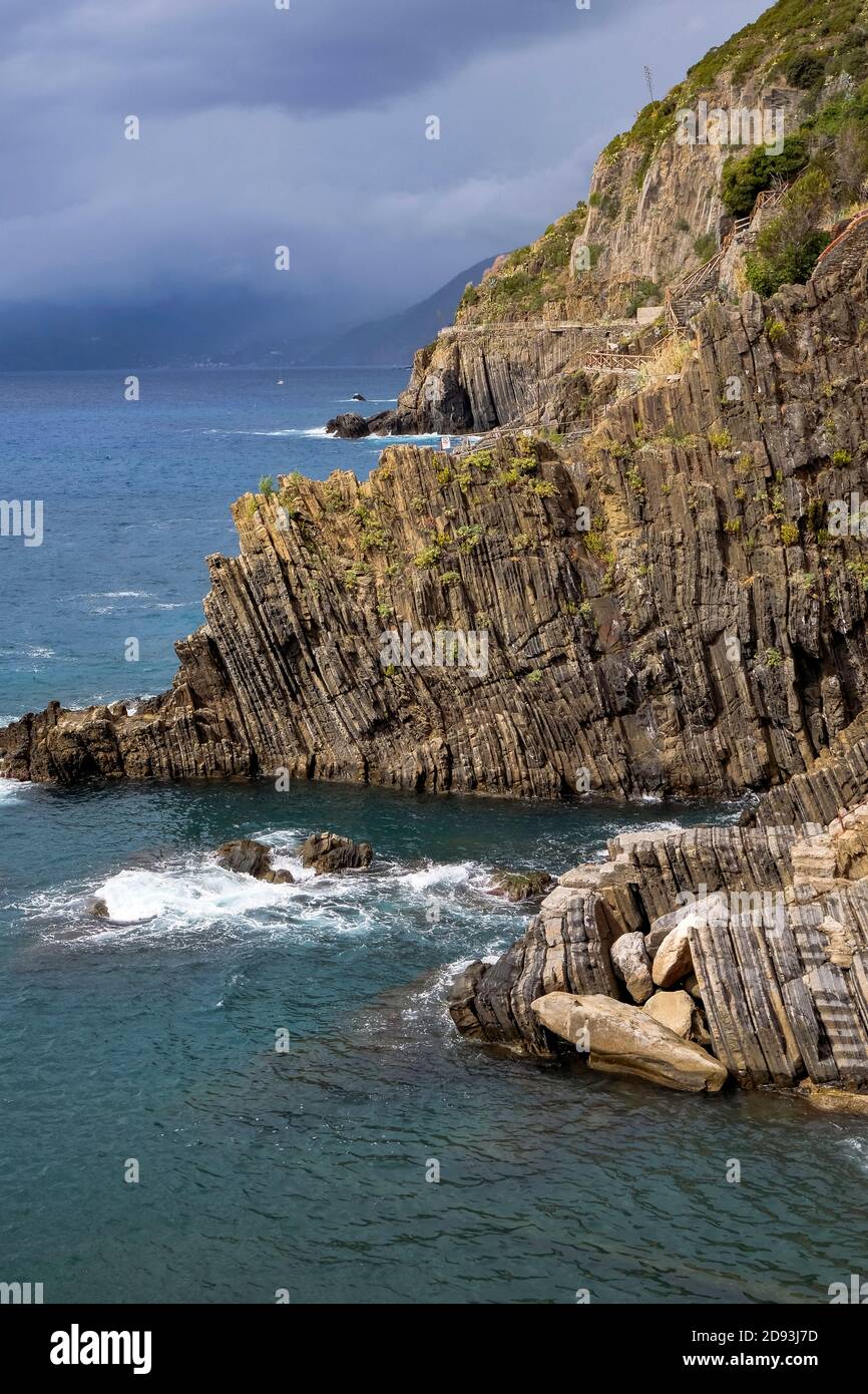 Rock formations cinque terre hi-res stock photography and images - Alamy