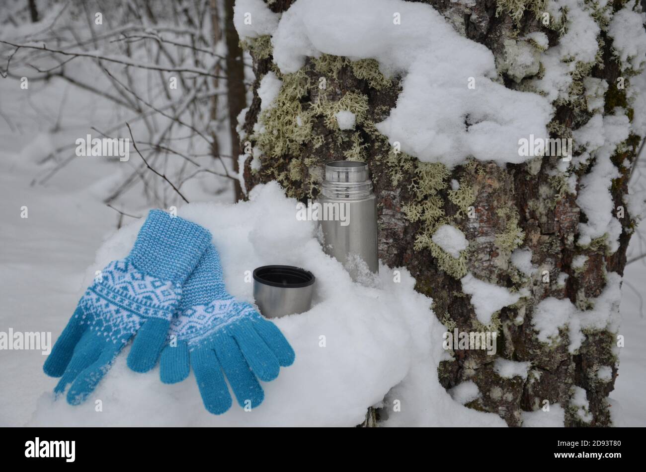 Thermos hot chocolate hi-res stock photography and images - Alamy