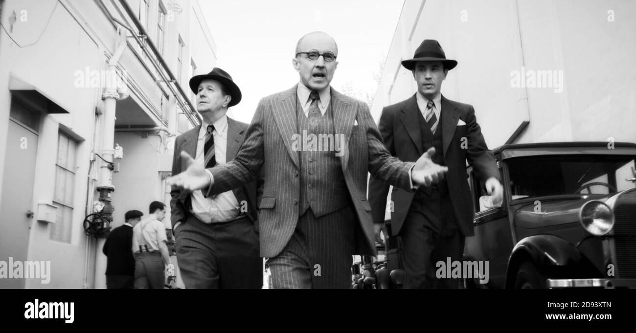 MANK, from left: Gary Oldman as Herman Mankiewicz, Arliss Howard as ...