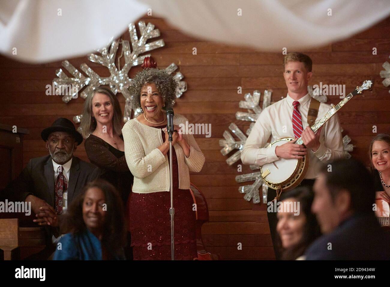 JINGLE BELL BRIDE, center: BJ Harrison, (aired Oct. 24, 2020). photo ...