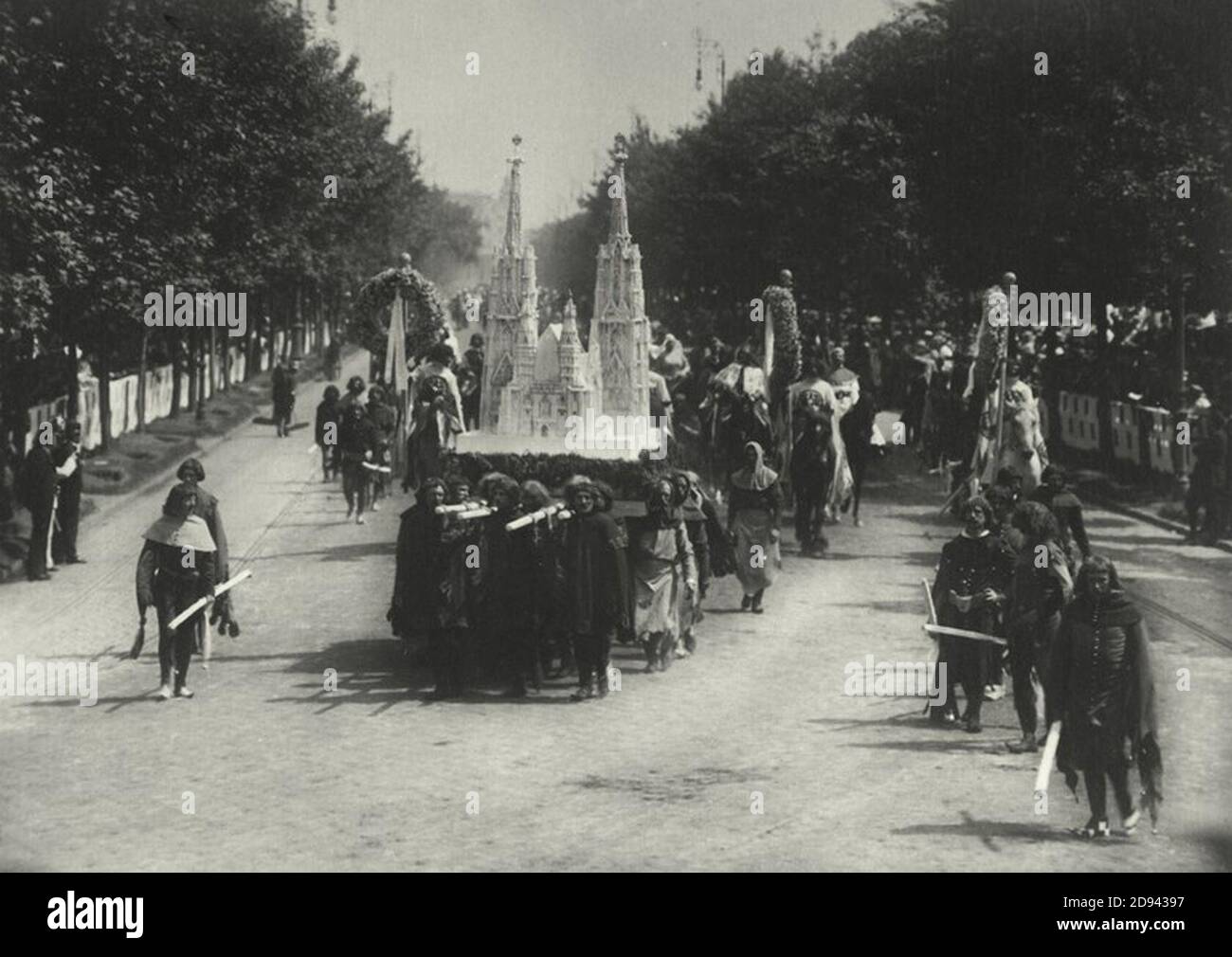 Kaiser-Huldigungs-Festzug 1908 h Stock Photo - Alamy