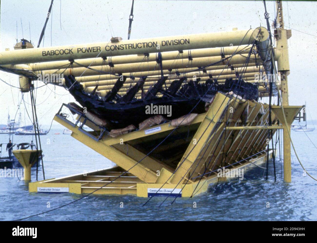 RAISING OF THE MARY ROSE 1982 PORTSMOUTH Stock Photo - Alamy