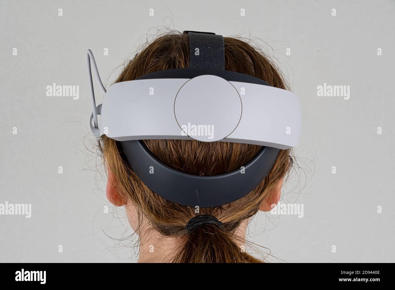 CHESTER, ENGLAND - NOVEMBER 1, 2020: Young female wearing the Oculus ...