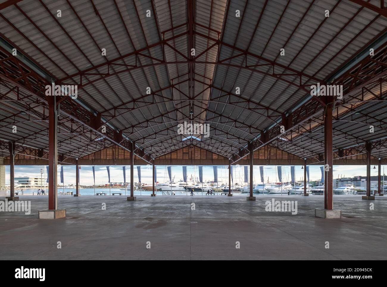 Old warehouse buildings hi-res stock photography and images - Alamy