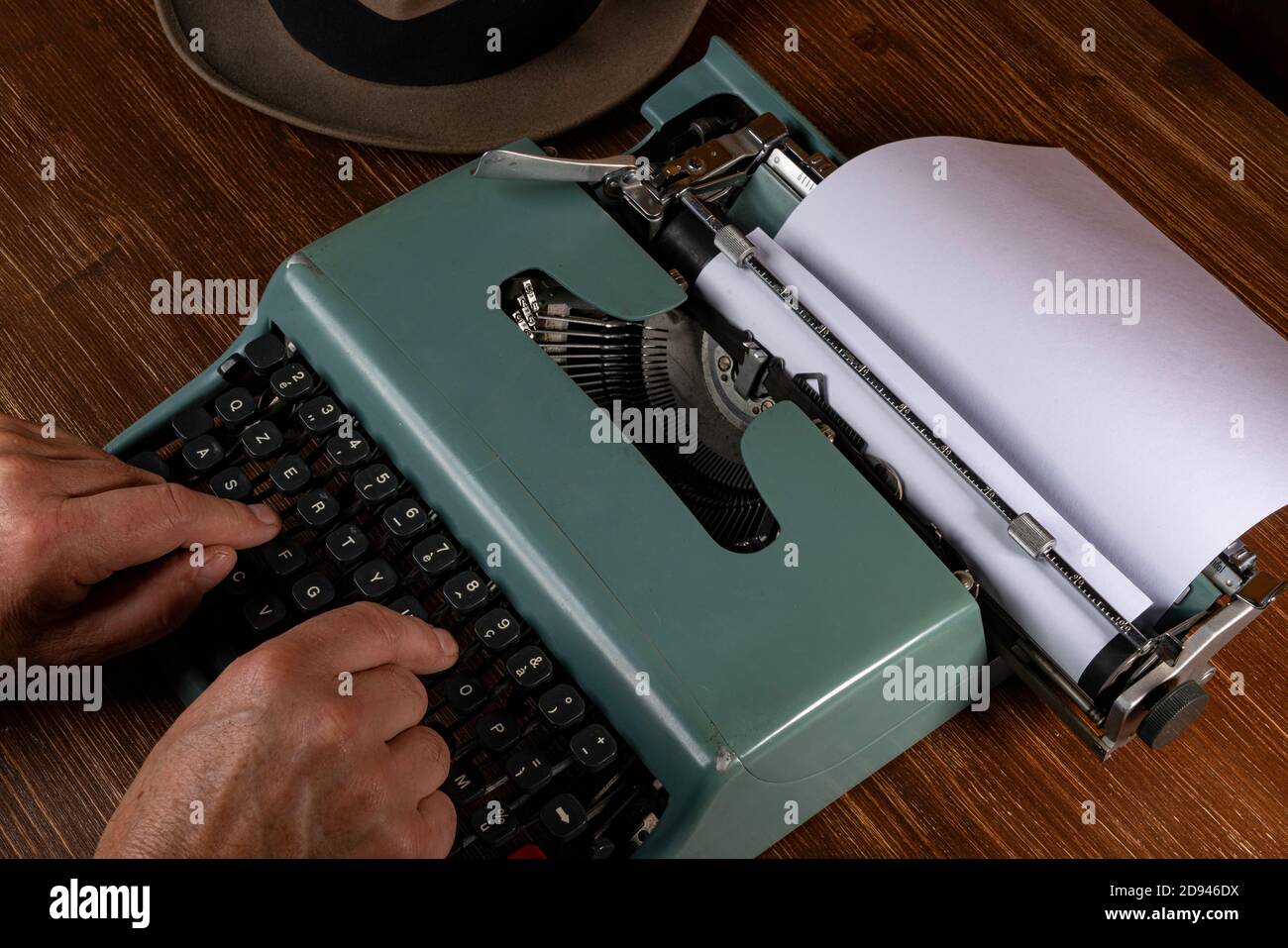 Old writing instrument hi-res stock photography and images - Alamy