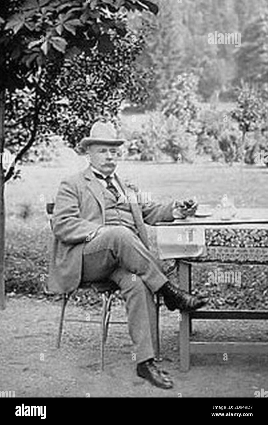 Jules porges hi-res stock photography and images - Alamy