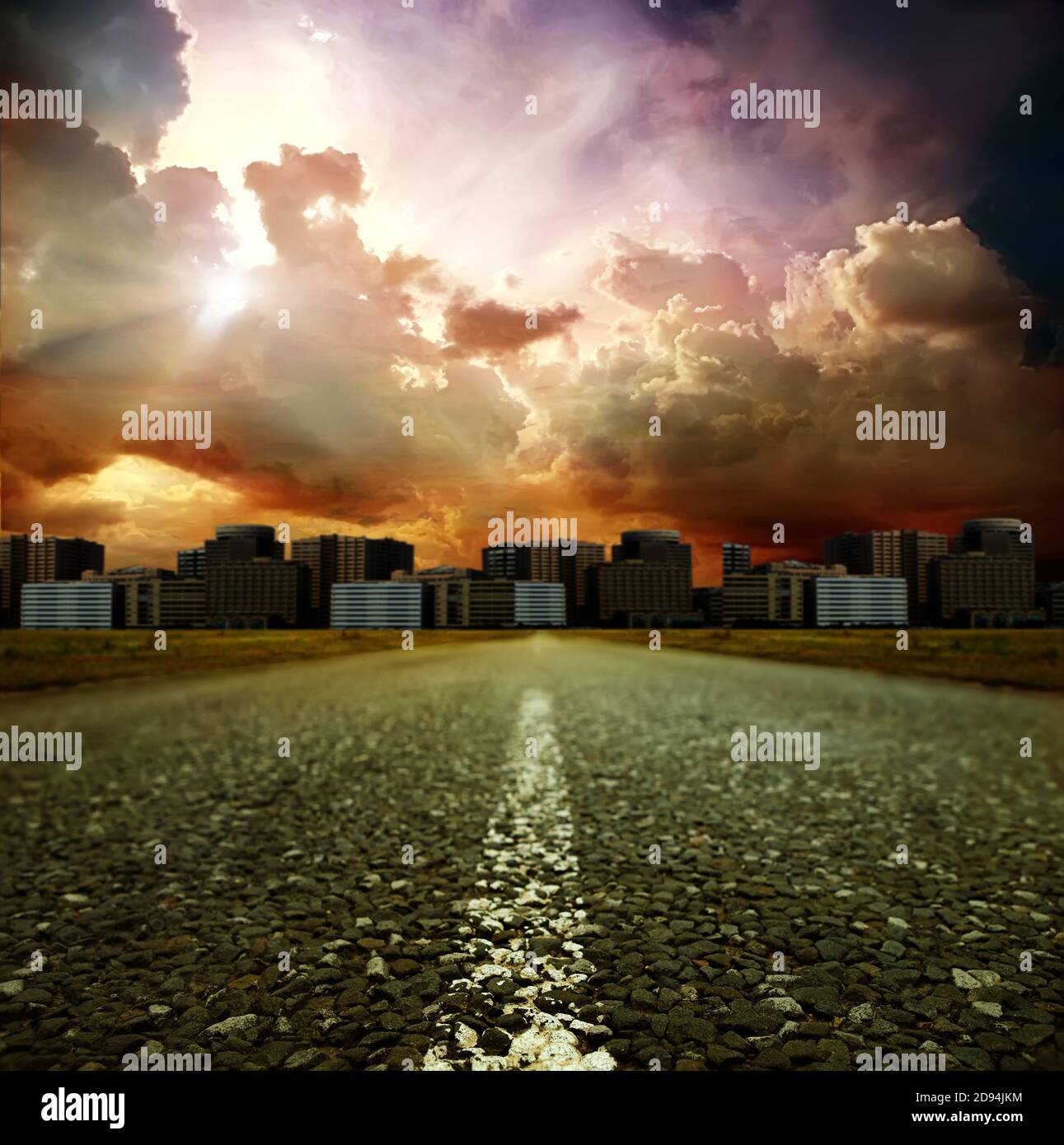 Road force balancing hi-res stock photography and images - Alamy