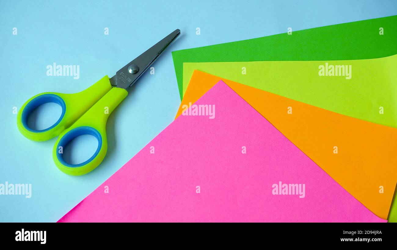 Close up on scissors cutting hi-res stock photography and images - Alamy