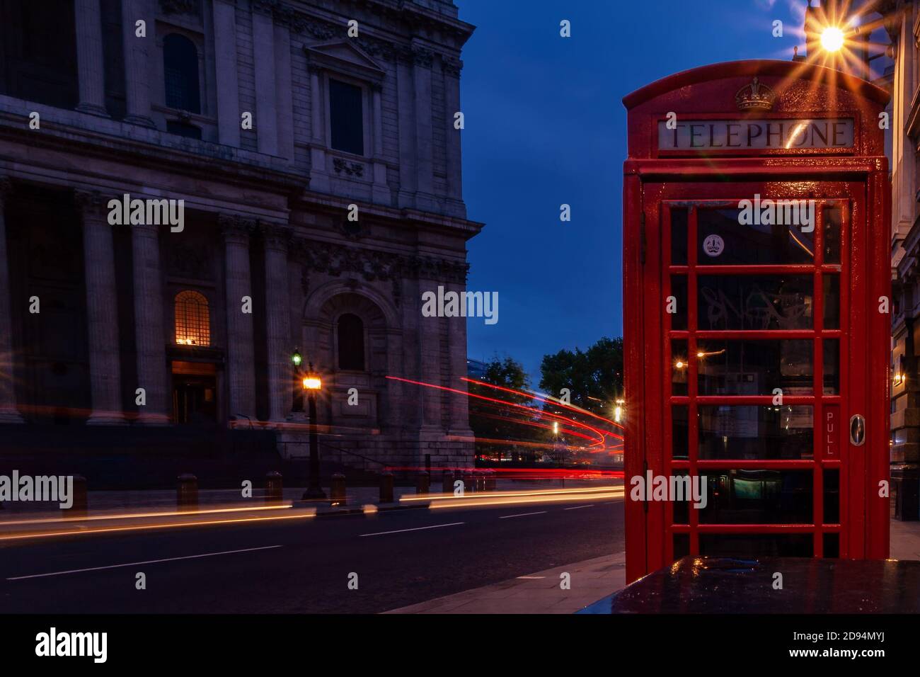Phone booth night photography hi-res stock photography and images - Alamy
