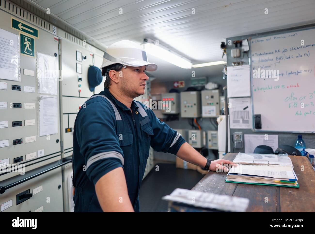 Control room in command hi-res stock photography and images - Alamy