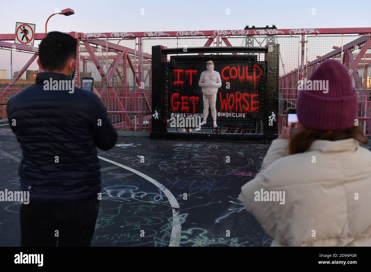 Williamsburg bridge 2020 hi-res stock photography and images - Alamy