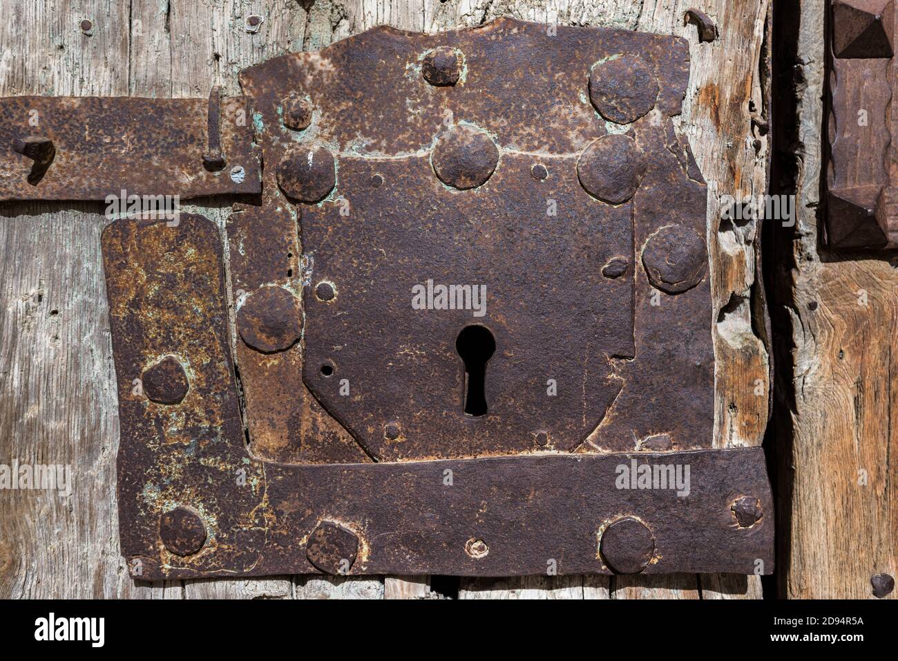 Closeup of an old and rusty dor lock Stock Photo - Alamy