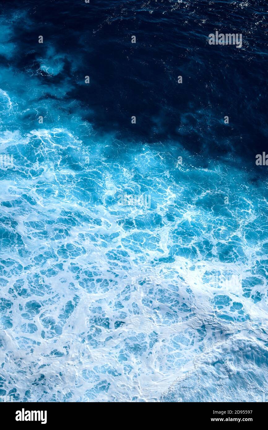 Aerial view to waves in ocean Splashing Waves. Blue clean wavy sea ...