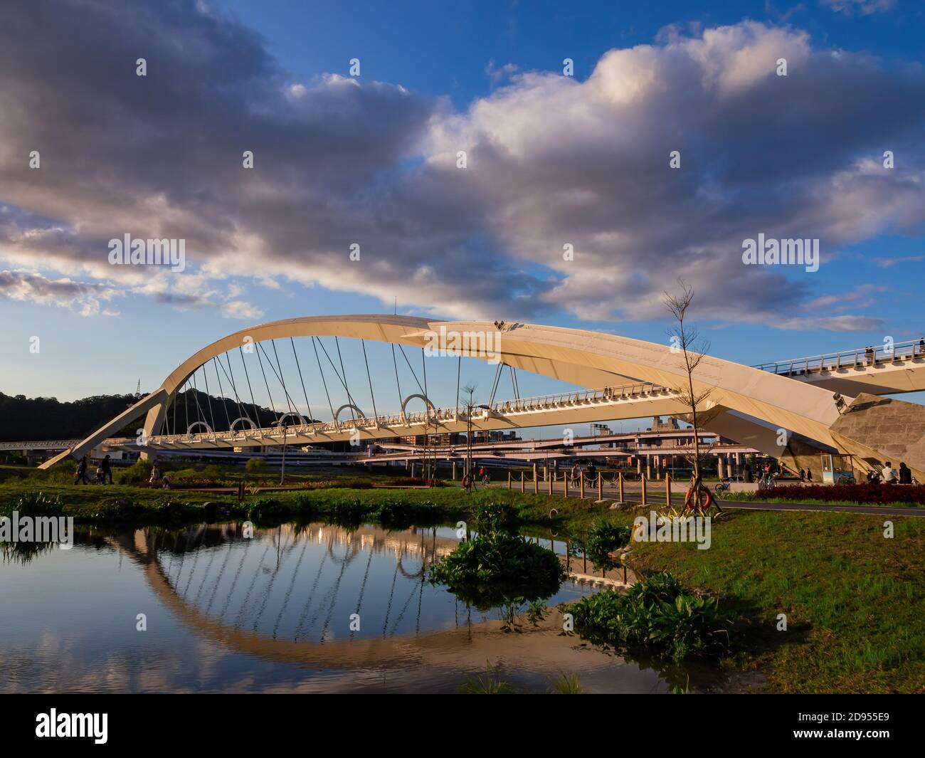 Sunny view of the Yangguang Bridge at Xindian District, Taipei, Taiwan ...