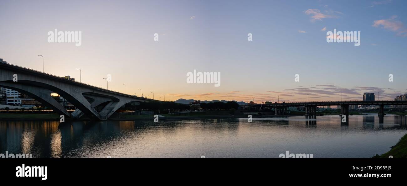 Afternoon view of the Formosa Freeway at Xindian District, Taipei ...