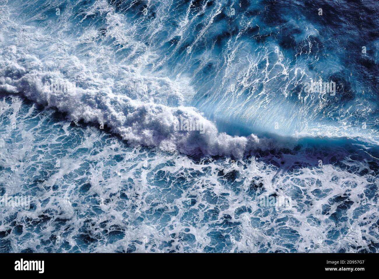 Aerial view to waves in ocean Splashing Waves. Blue clean wavy sea ...