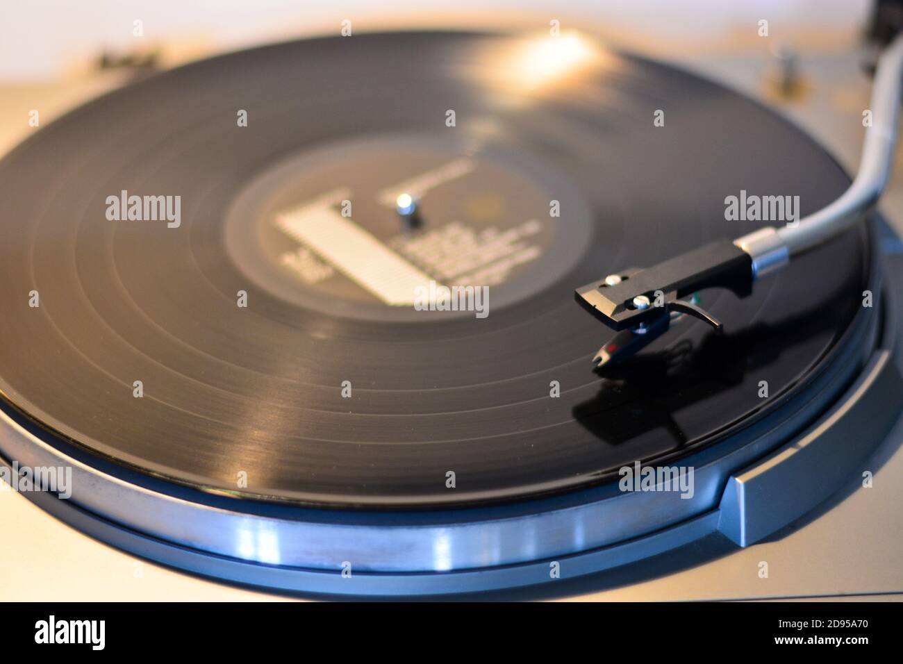 Old record player plays musical hi-res stock photography and images - Alamy