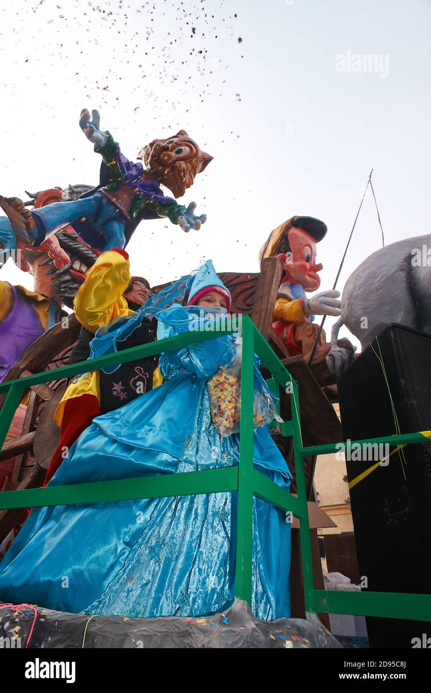CREMA - FEBRUARY 14 : the parade of carnival floats in papier-mache ...