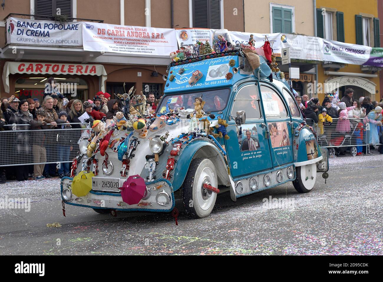 Allegorical car hi-res stock photography and images - Alamy