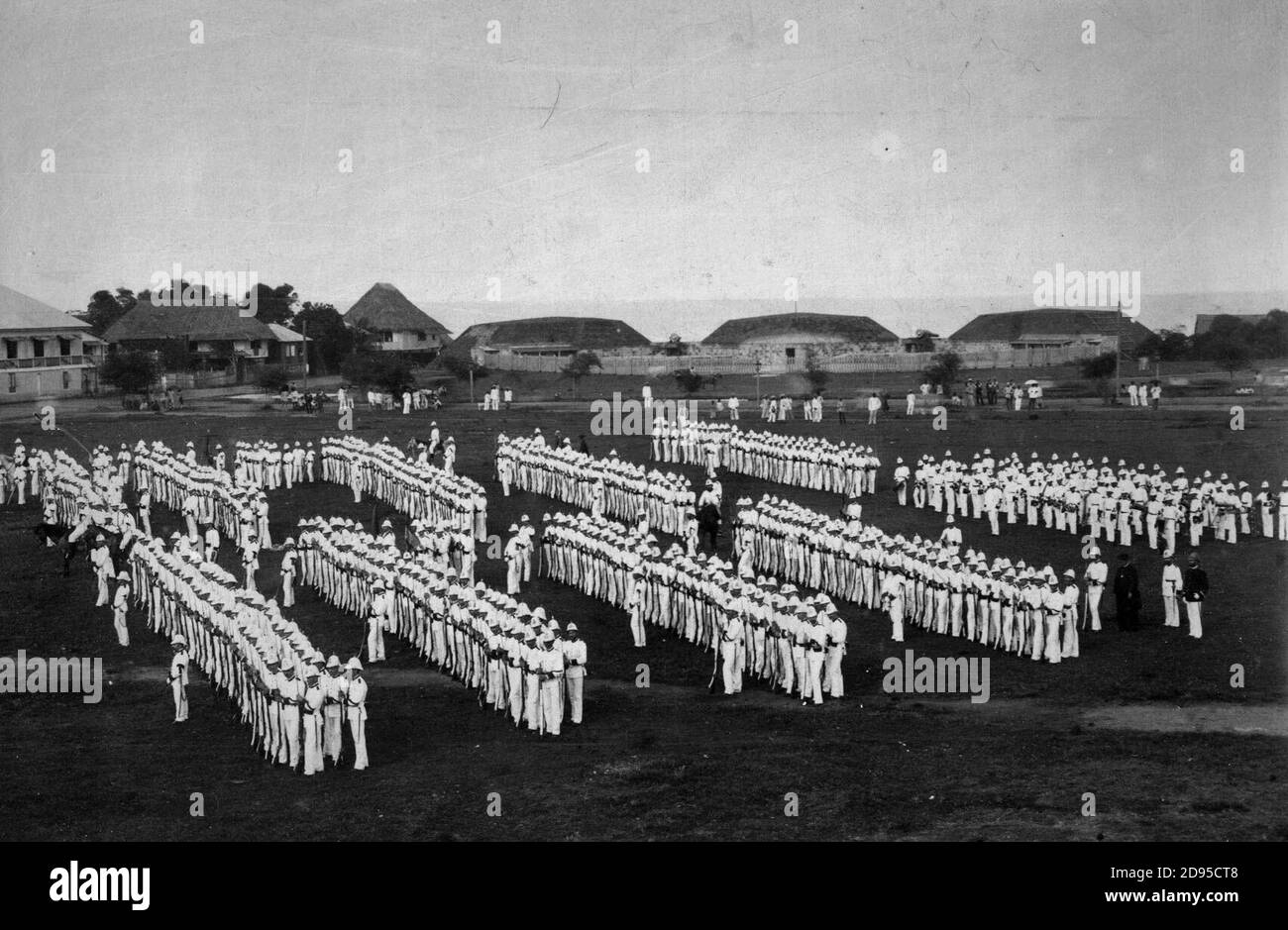 Spanish artillery regiment during the Philippine Campaign Stock Photo ...