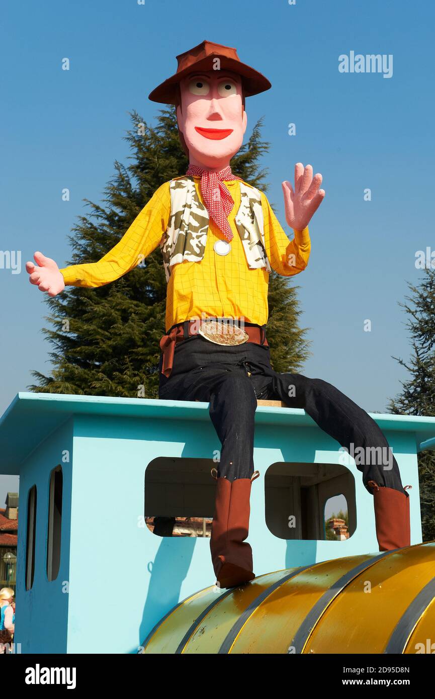 ERBUSCO - FEBRUARY 21 : the parade of carnival floats, February 21,2012 ...