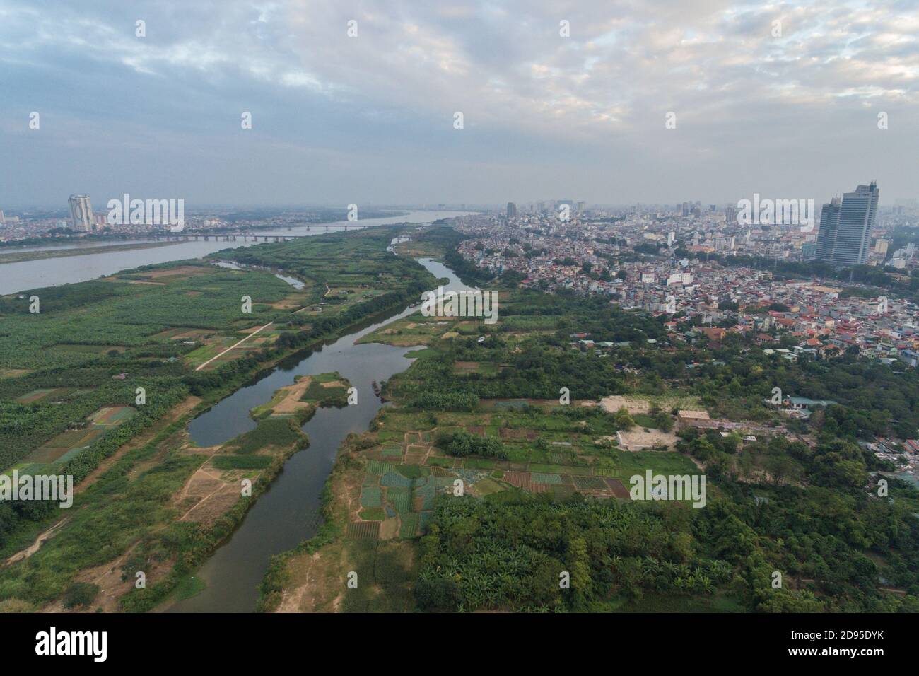 Red river hanoi hi-res stock photography and images - Alamy