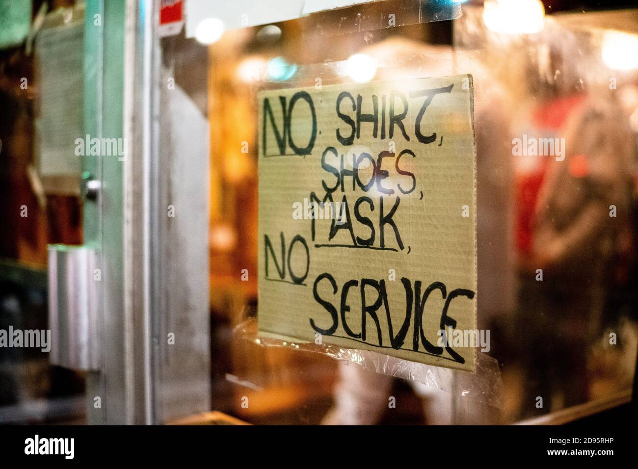 No mask no service sign hi-res stock photography and images - Alamy