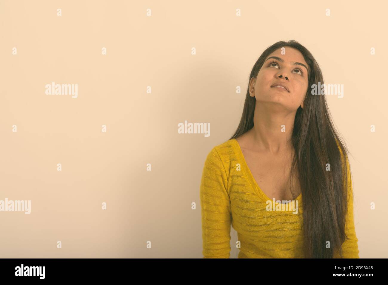 Sad indian woman hi-res stock photography and images - Alamy