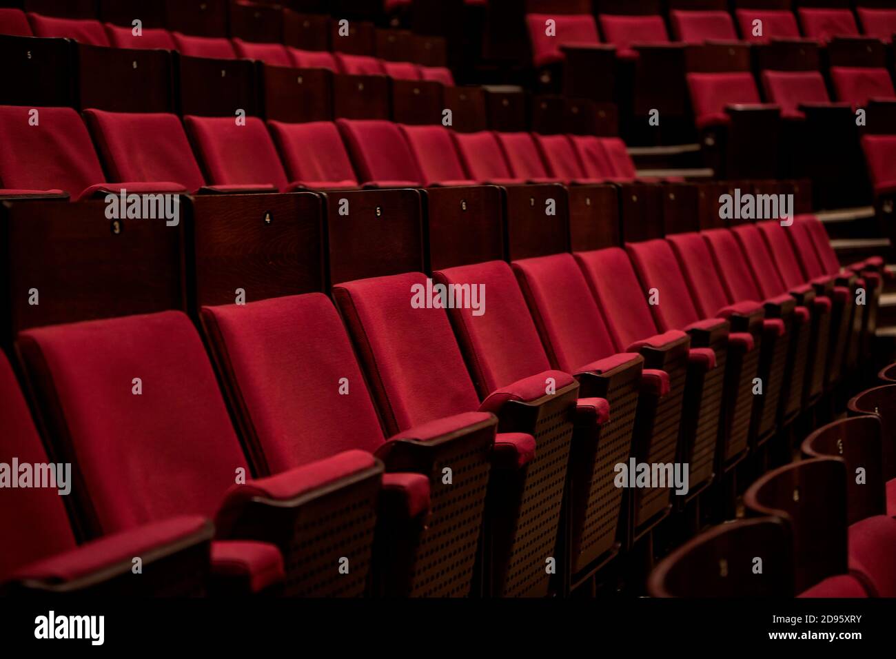 Empty concert hall hi-res stock photography and images - Alamy