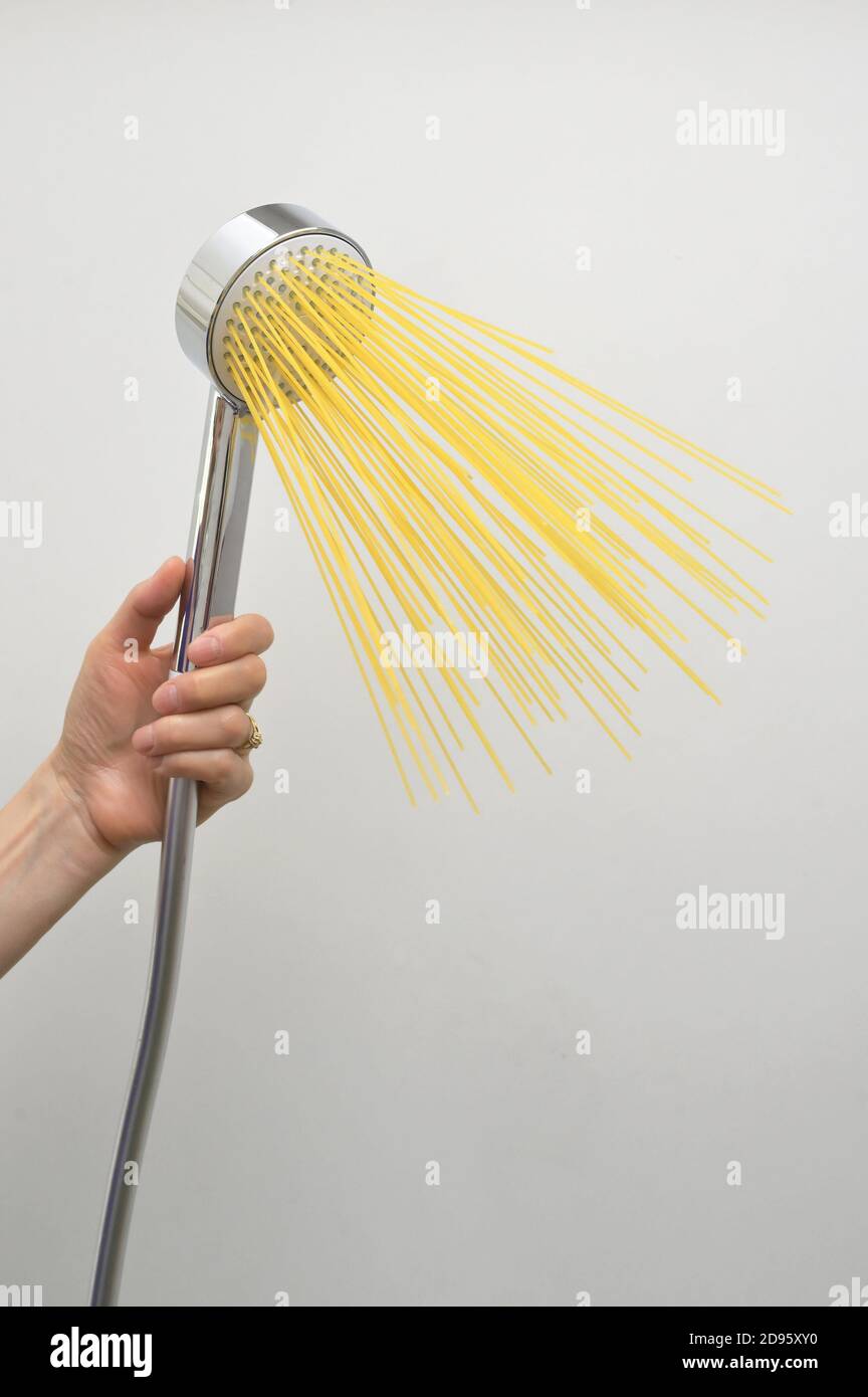 Spaghetti model hi-res stock photography and images - Alamy