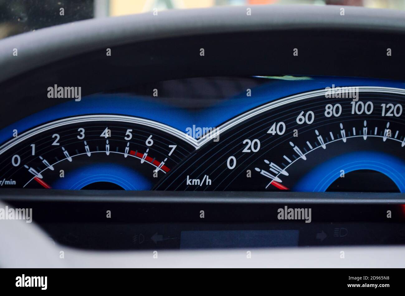 Close-up of modern car speedometer Stock Photo - Alamy
