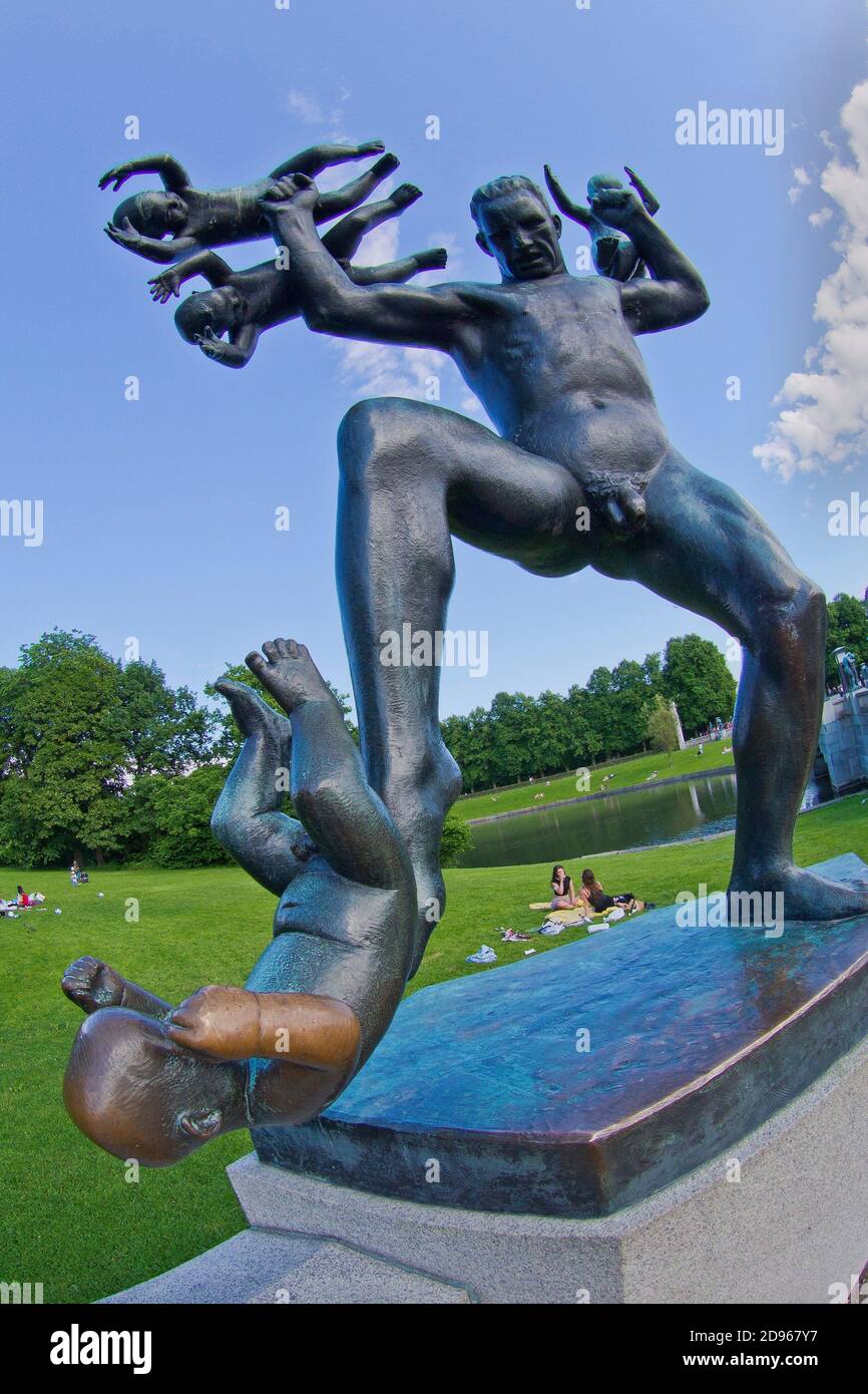 Oslo vigeland sculpture park hi-res stock photography and images - Alamy