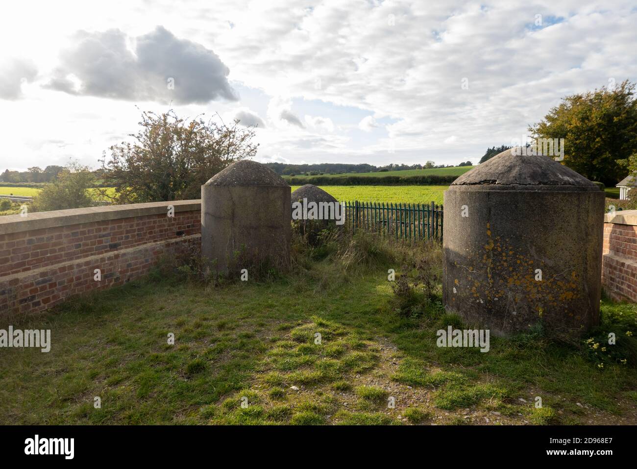 Anti tank bollard hi-res stock photography and images - Alamy