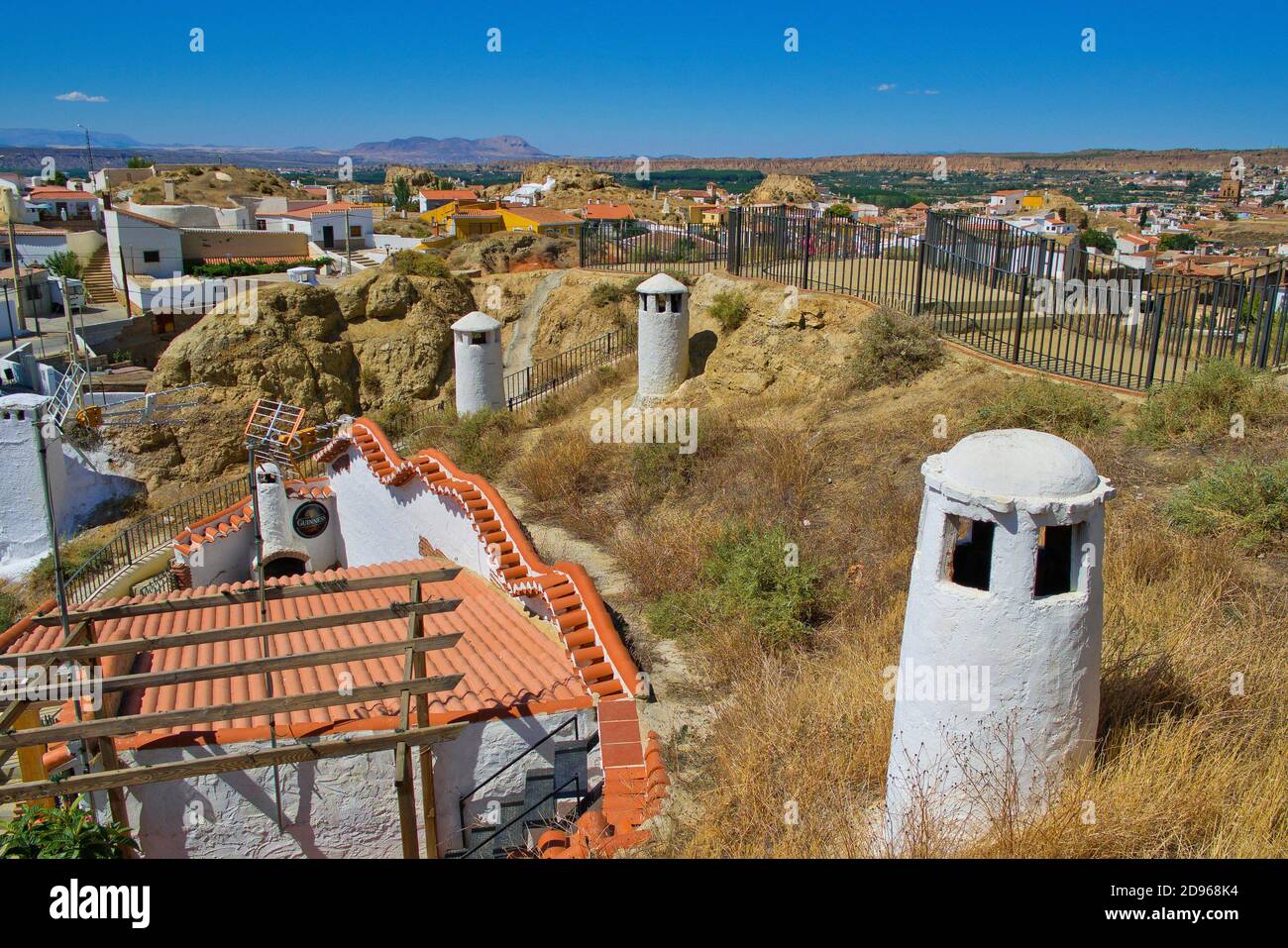 Cave houses andalucia hi-res stock photography and images - Alamy