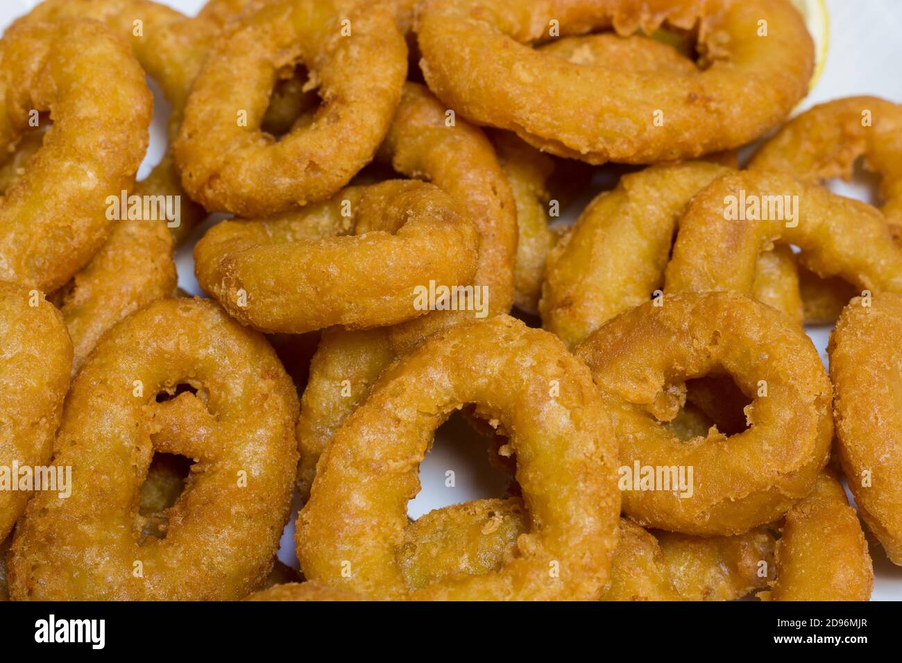 Plate of breaded squid rings. Roman-style squid rings Stock Photo - Alamy