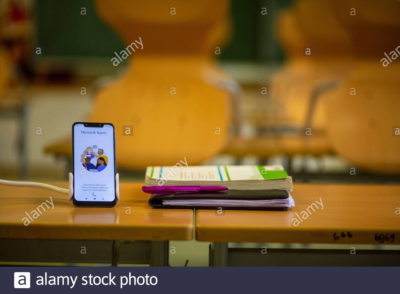 Microsoft teams people hi-res stock photography and images - Alamy