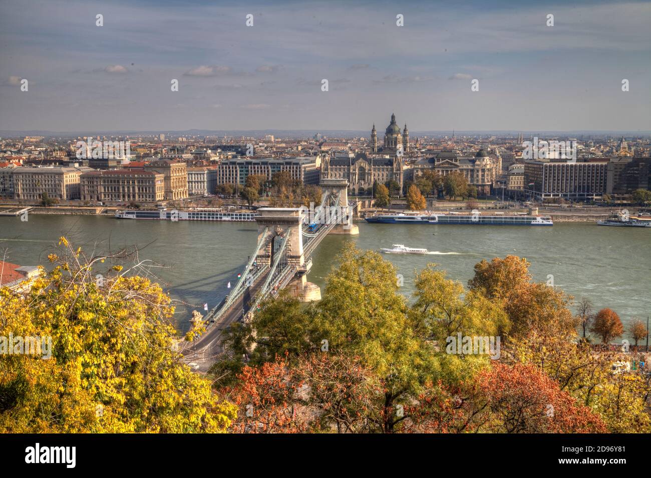 The chain bridge in Budapest Hungary Stock Photo - Alamy