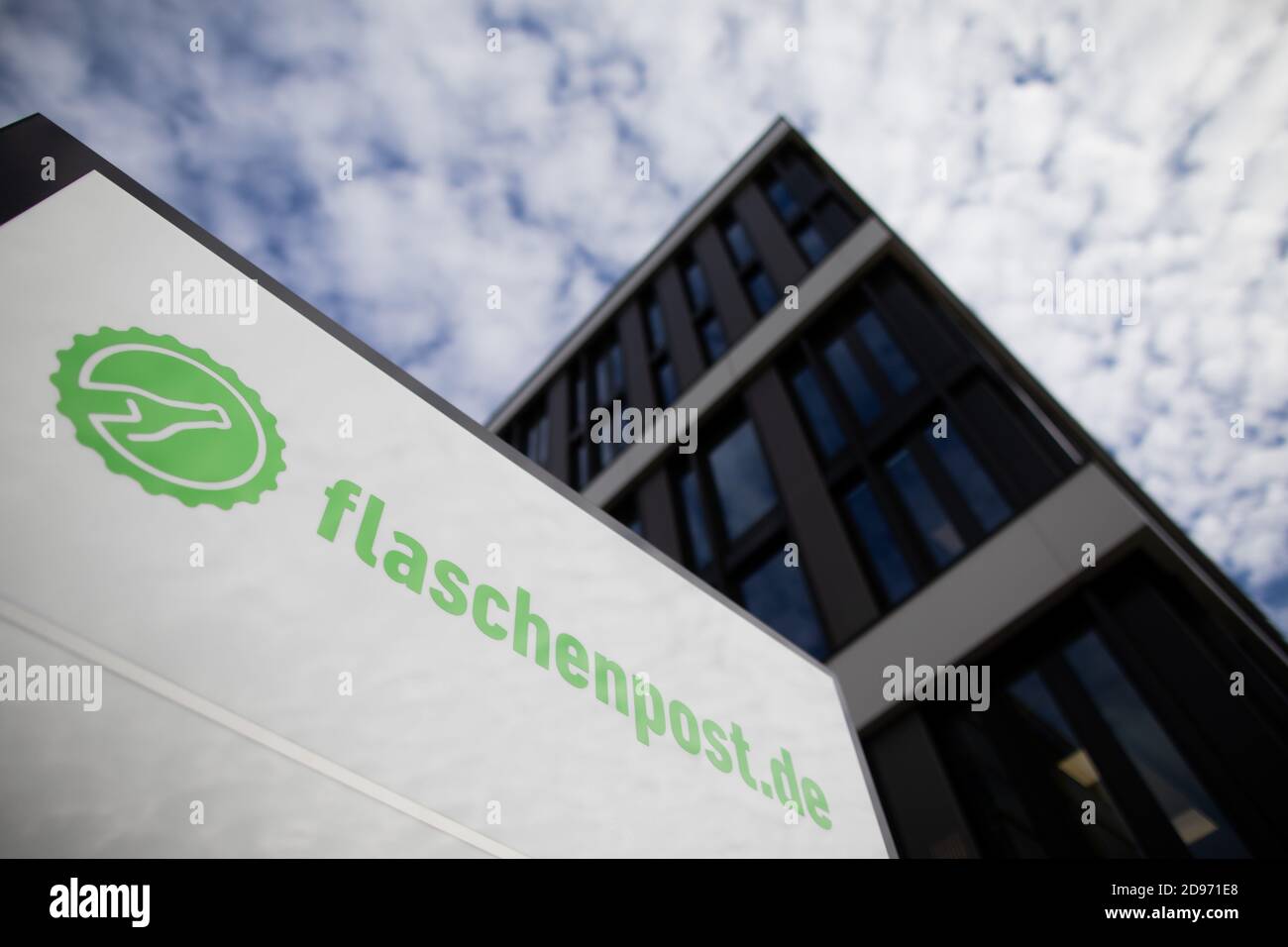 Flaschenpost hi-res stock photography and images - Alamy