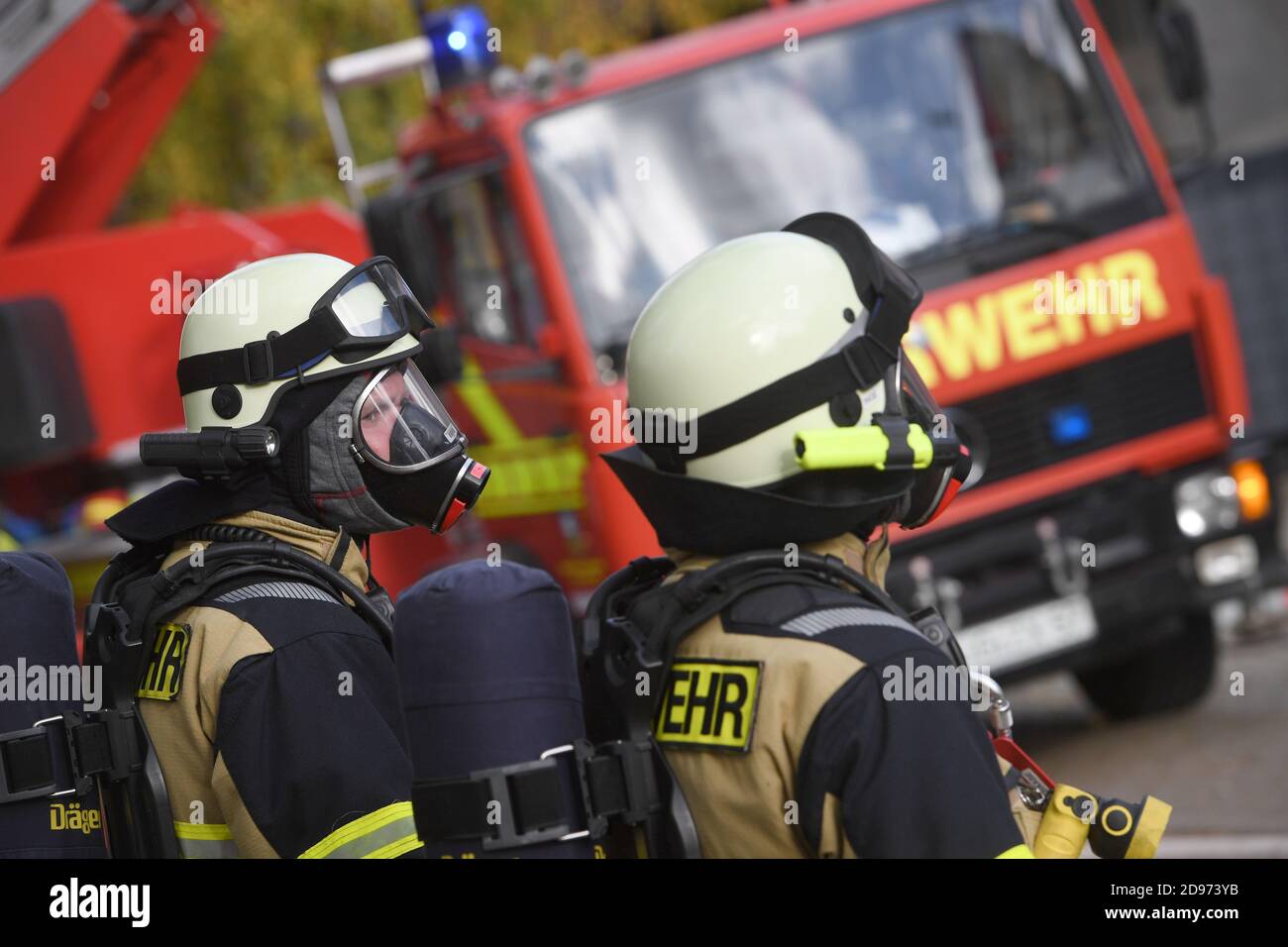 Fire fighting operation hi-res stock photography and images - Alamy